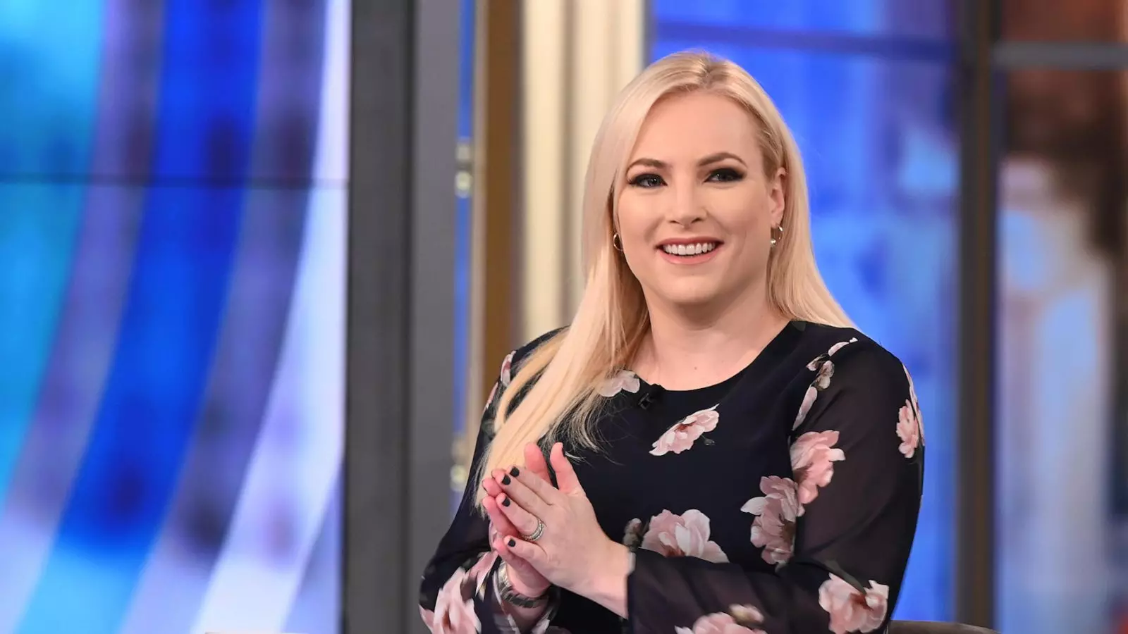 Meghan McCain trækker Donald Trump for at skygge 'kedelig' Nicolle Wallace