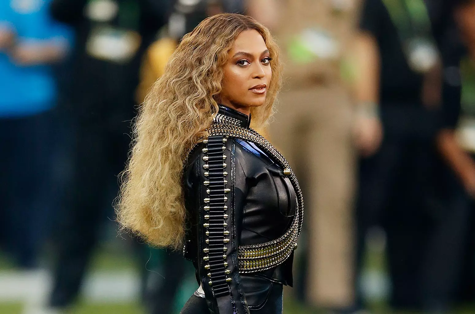 Beyonce Ṣe Itan-akọọlẹ Ati fifọ igbasilẹ Gbogbo Akoko Fun Awọn bori Grammy julọ