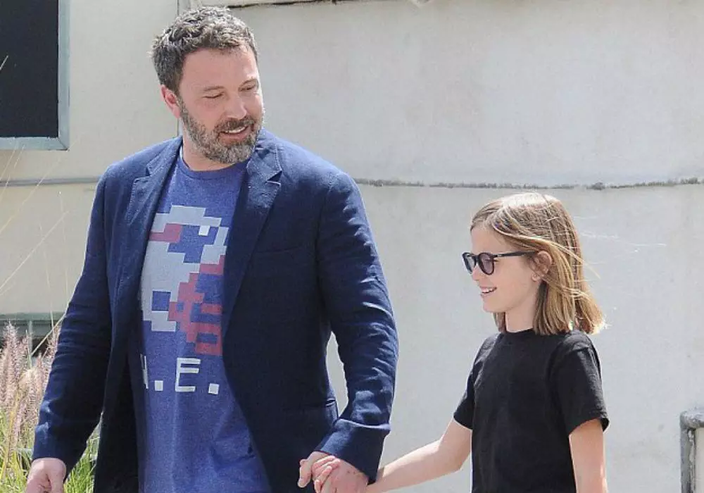 Ben Affleck går spanskakurser eftersom han inte kan hantera sin 14-åriga dotter som talar språket bättre än han