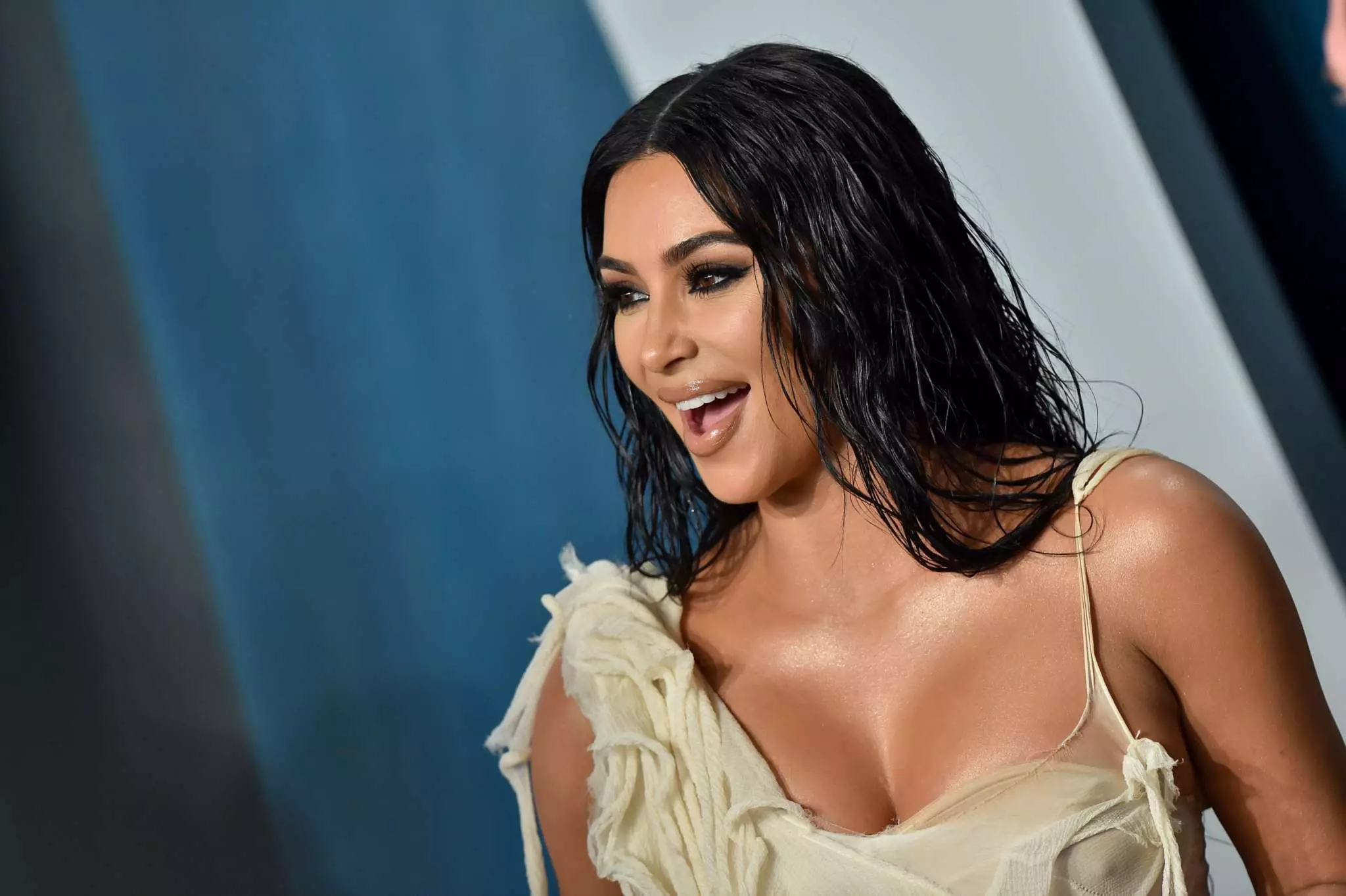 Tá Teachtaireacht ag Kim Kardashian Do Donald Trump