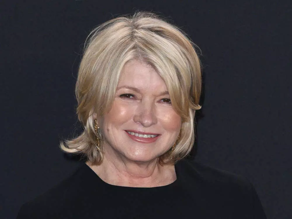 Martha Stewart Bobodoran Ngeunaan Merek Goop Gwyneth Paltrow - Nyebutkeun Anjeunna Ngamajukeun Produkna 'Irritatingly'