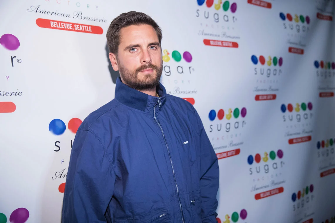 斯科特·迪西克（Scott Disick）运气不好；前考特妮结婚时与女友分手