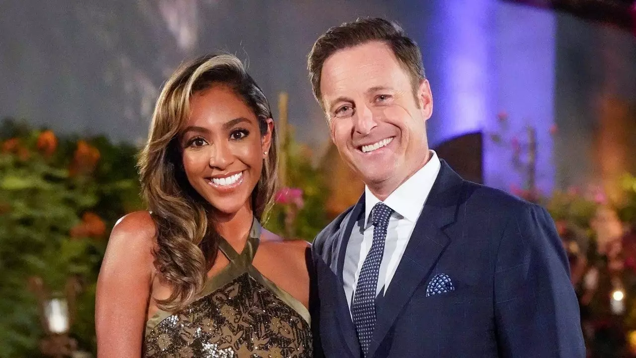 Tayshia Adams beson se Chris Harrison mori vendimin e duhur për t'u larguar nga 'Bachelor'!