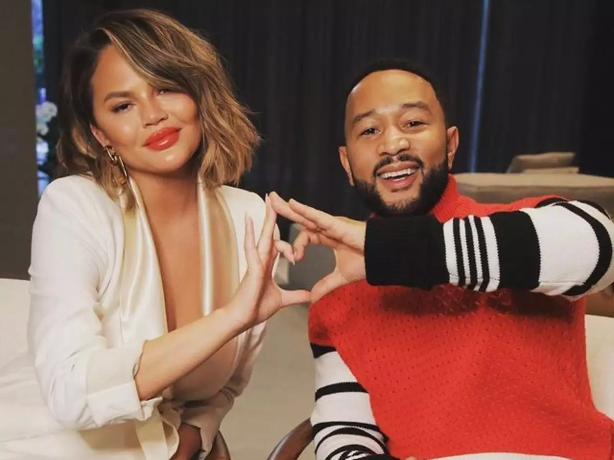 Id-dwejjaq tal-korriment ta' Chrissy Teigen ikompli hekk kif turi l-baqba tat-trabi li fadal u tgħid li qatt mhu ser terġa' terġa' tqila