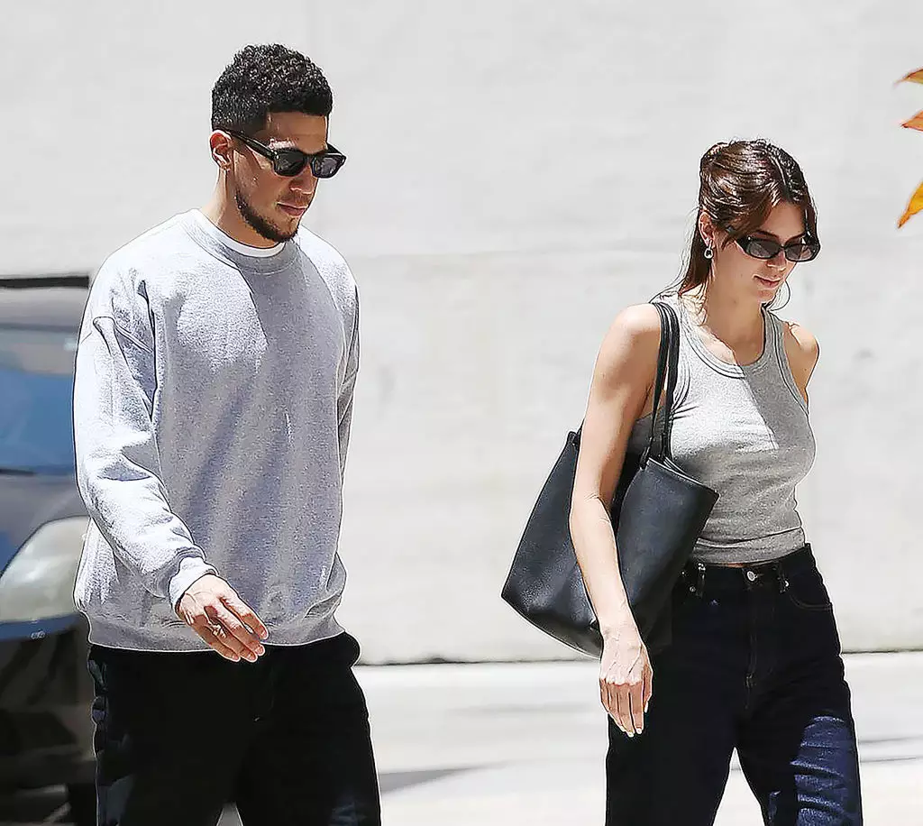 Kendall Jenner da Devin Booker sun Haihu Tare Bayan Rage Jita-jita