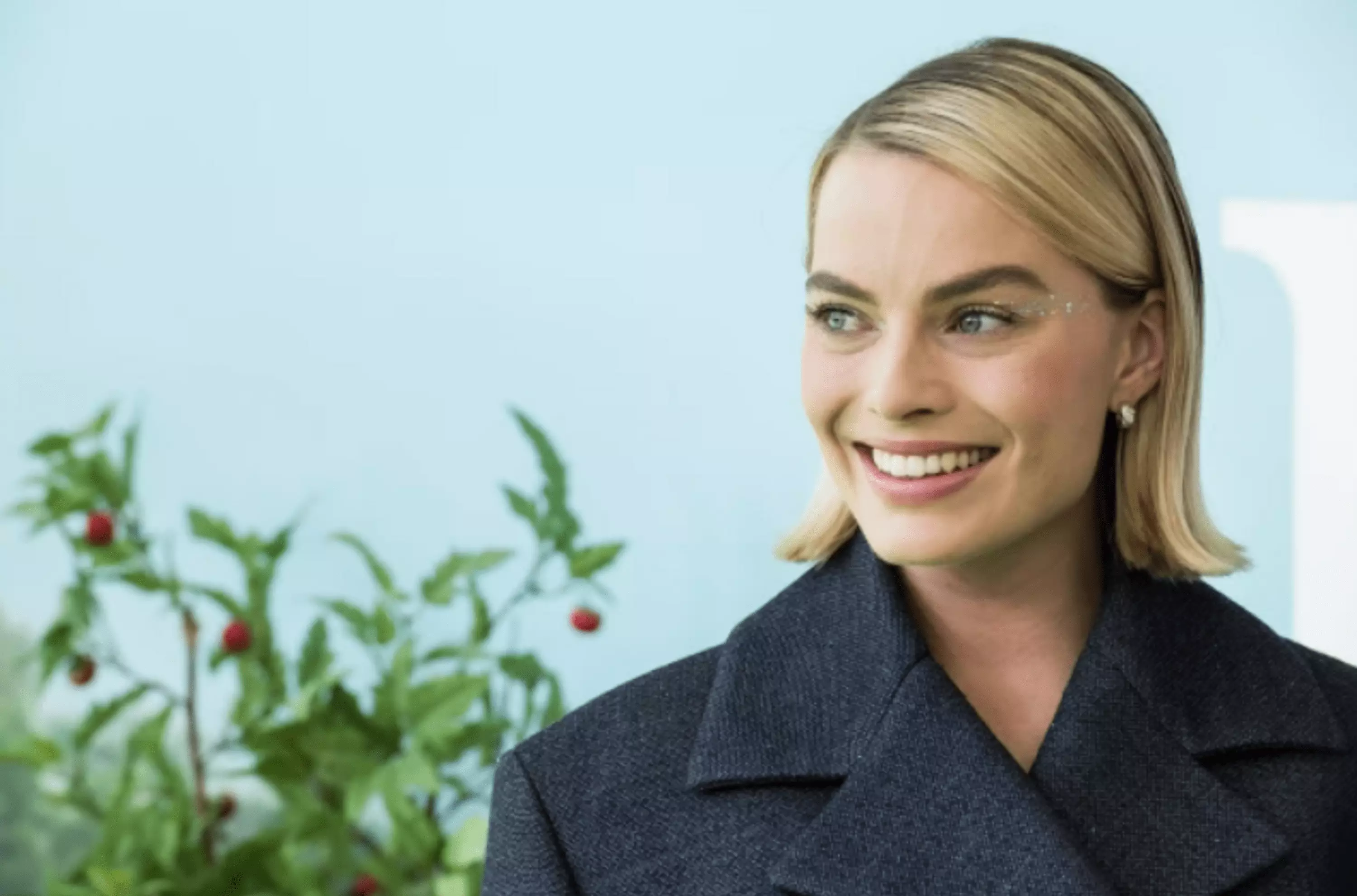 Sau khi nữ diễn viên trả tiền cho phim 'Barbie' Margot Robbie được mệnh danh là nữ diễn viên được trả lương cao nhất ở Hollywood