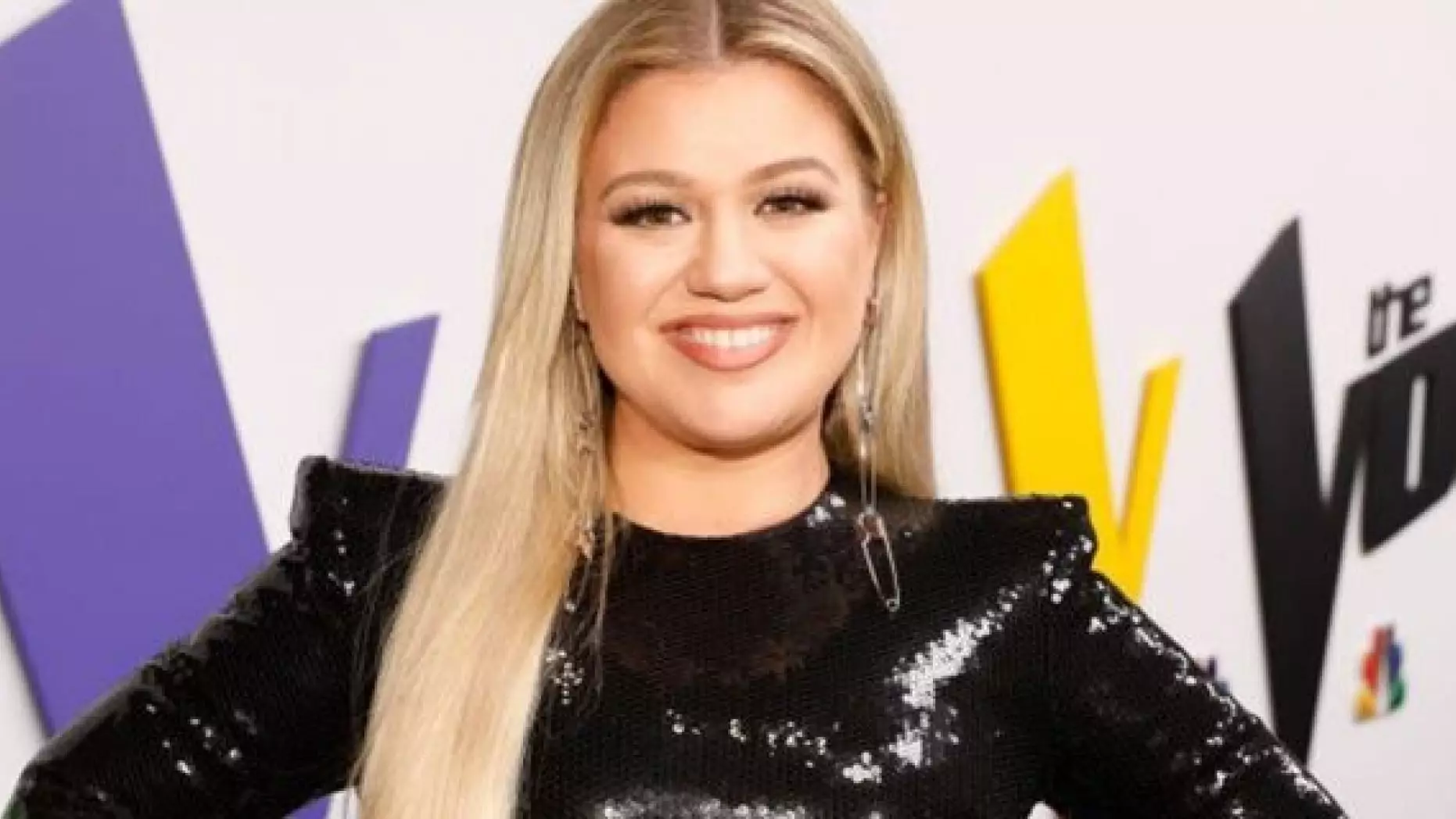 Kelly Clarkson Ta Tuna Mummunar Matsalar Lafiya Ta Samu Makonni Daya Kacal Bayan Ciwon Ciwon Jiki - Ya Ma Fi Raɗaɗi!