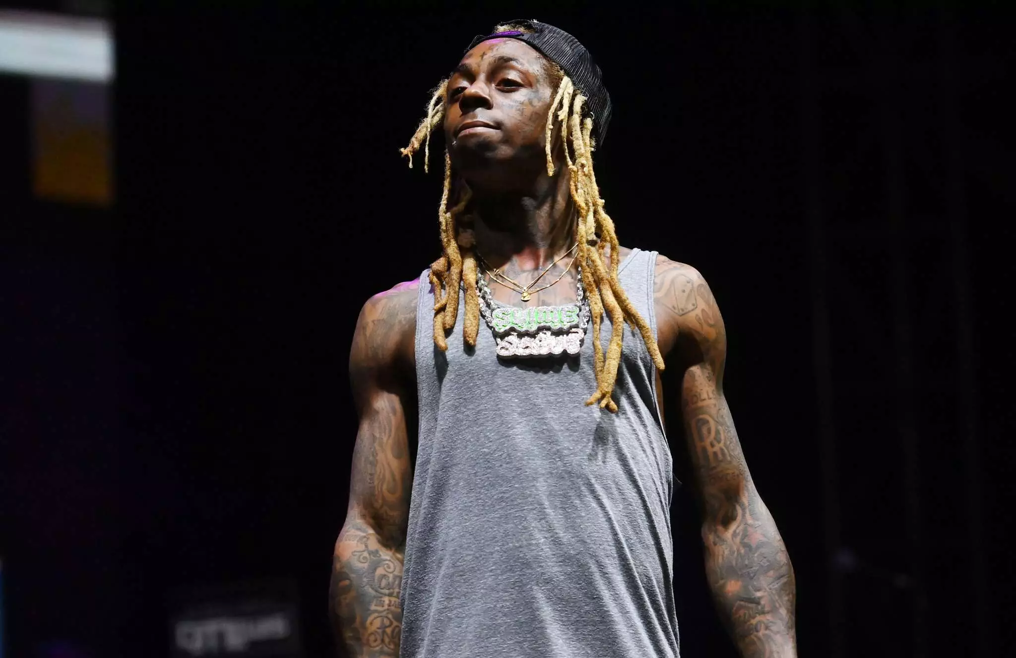 Chinn Lil Wayne a Mhac a thabhairt Mar Dháta Go 2022 ESPYs