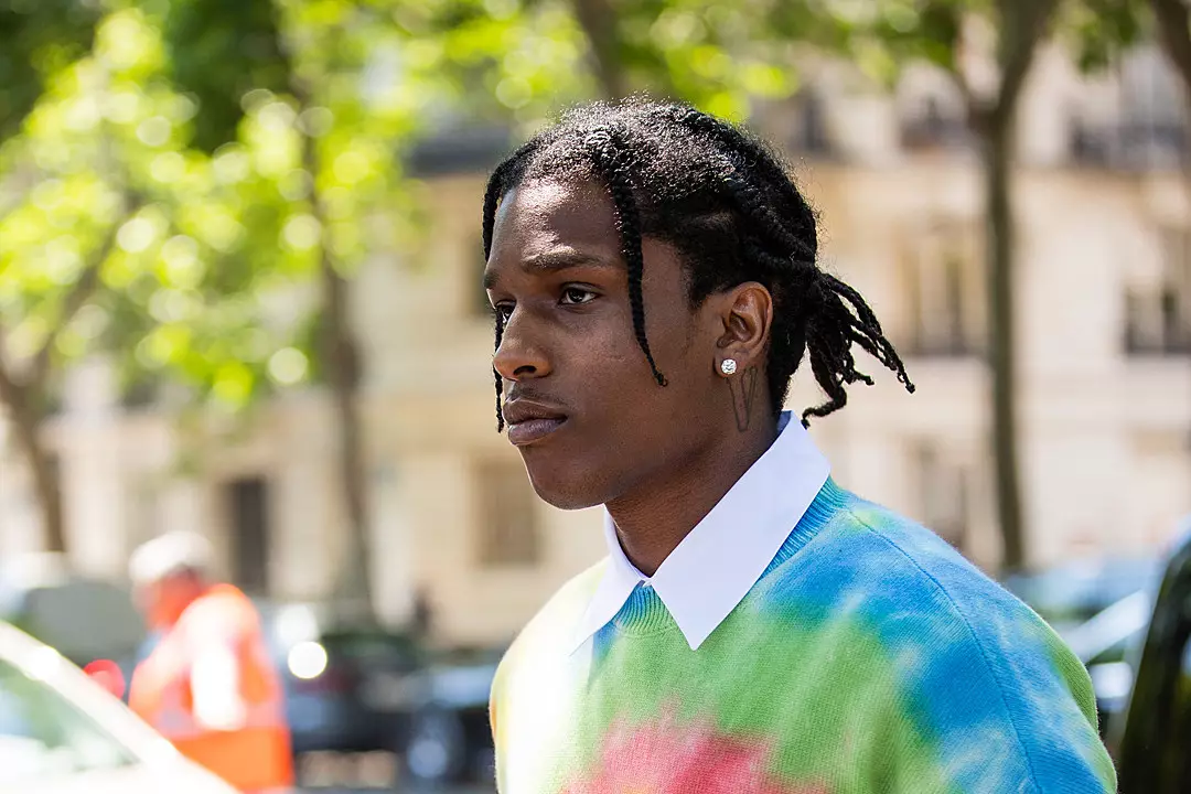 Léiríonn Físeán A$AP Rocky Sonraí Nua Faoin Teagmhas Is Déanaí