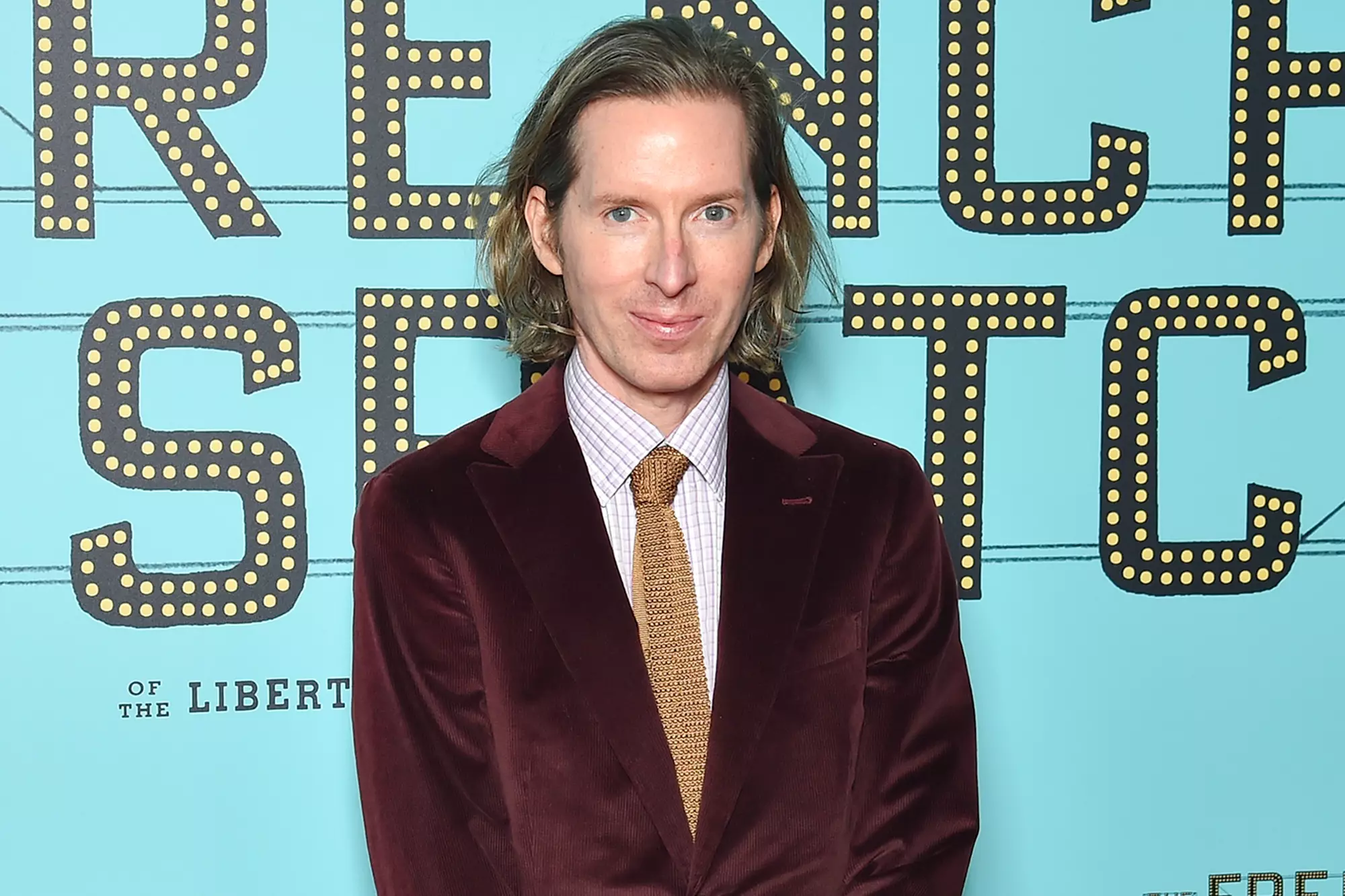 פּלאַנעווען דעטאַילס פֿאַר די ווייַטער Wes Anderson פֿילם מיט טאָם האַנקס און סטיוו קאַרעלל האָבן שוין אנטפלעקט