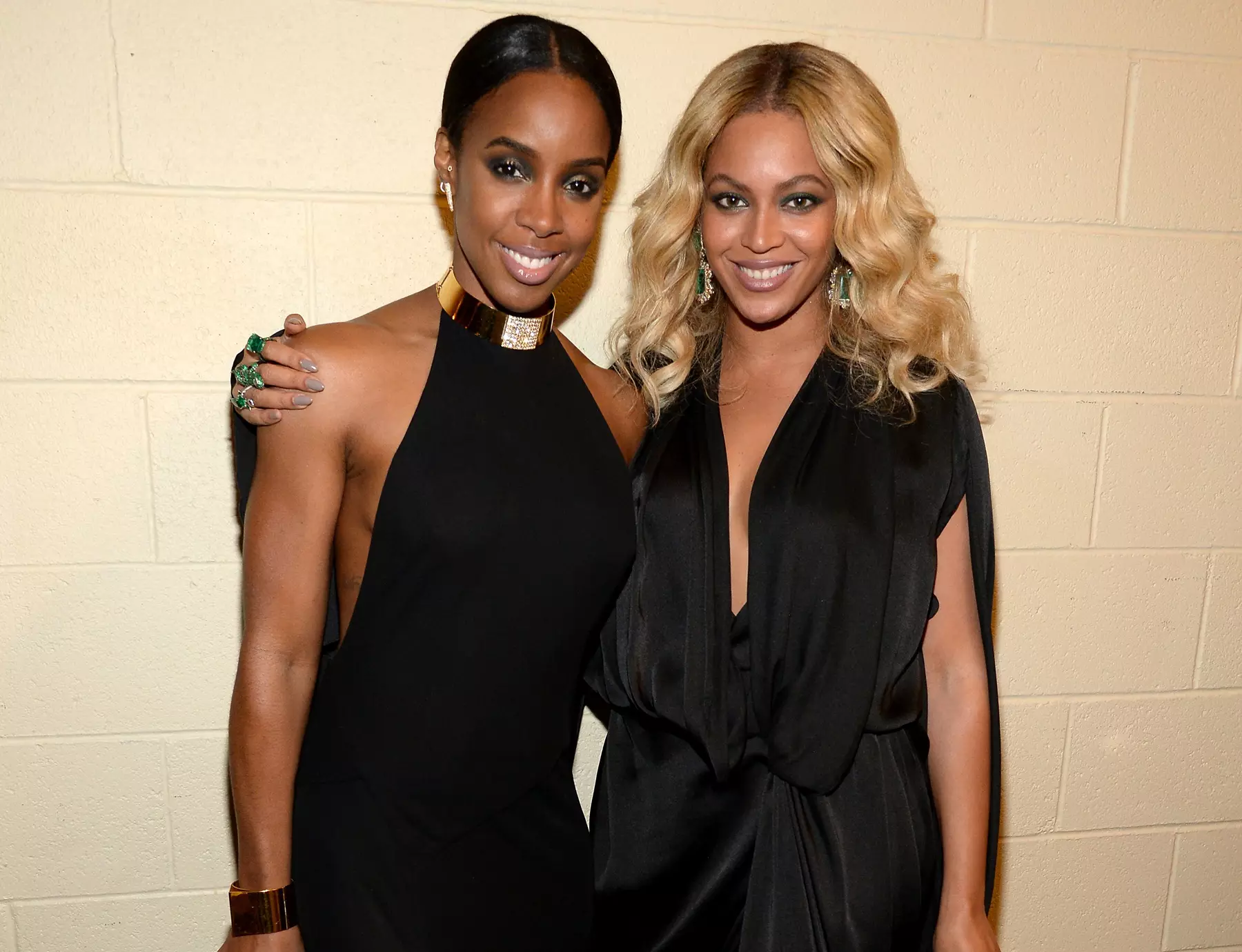 Beyonce ve Kelly Rowland, Janet Jackson Las Vegas Şovundan Videoda Eğleniyor - İşte Tim Witherspoon'un Karısı Spot Işığında Sırasına Hazır Neden Hazır