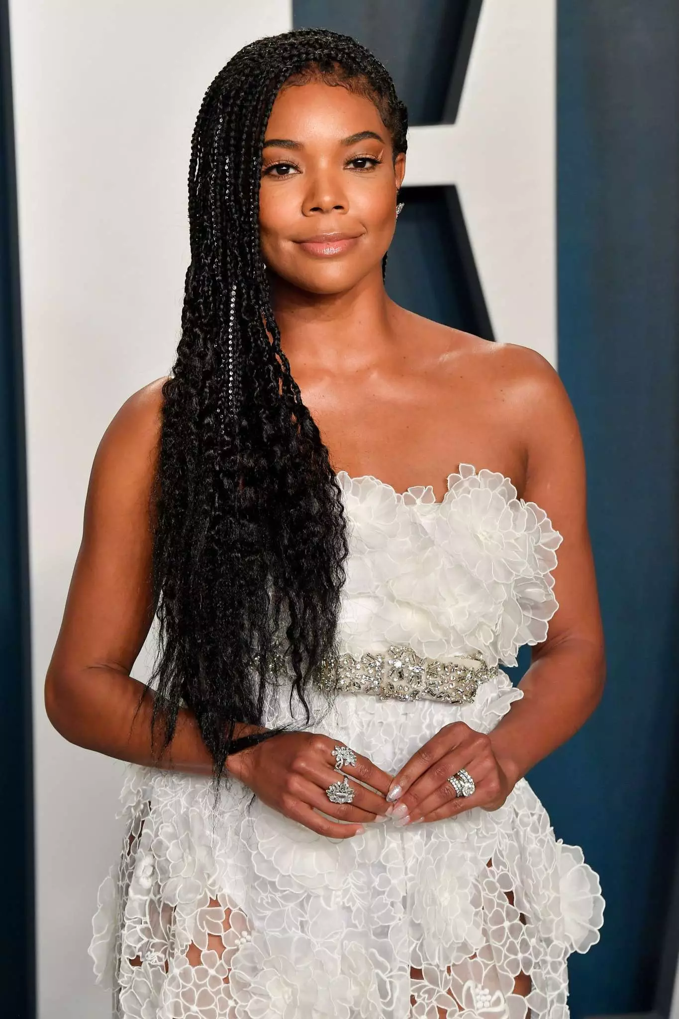 Comhroinneann Gabrielle Union Físeán ina mbeidh a iníon, Kaavia James