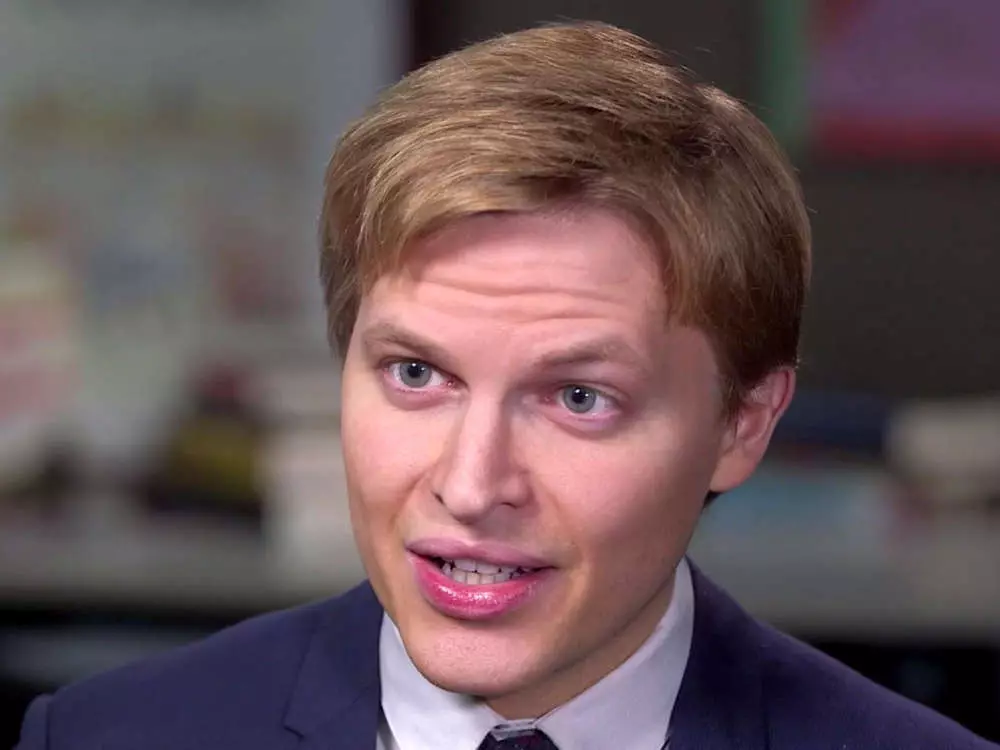 Ronan Farrow Azasohora Igitabo kirambuye Uburyo Harvey Weinstein Bavuga ko yacecekesheje abahohotewe