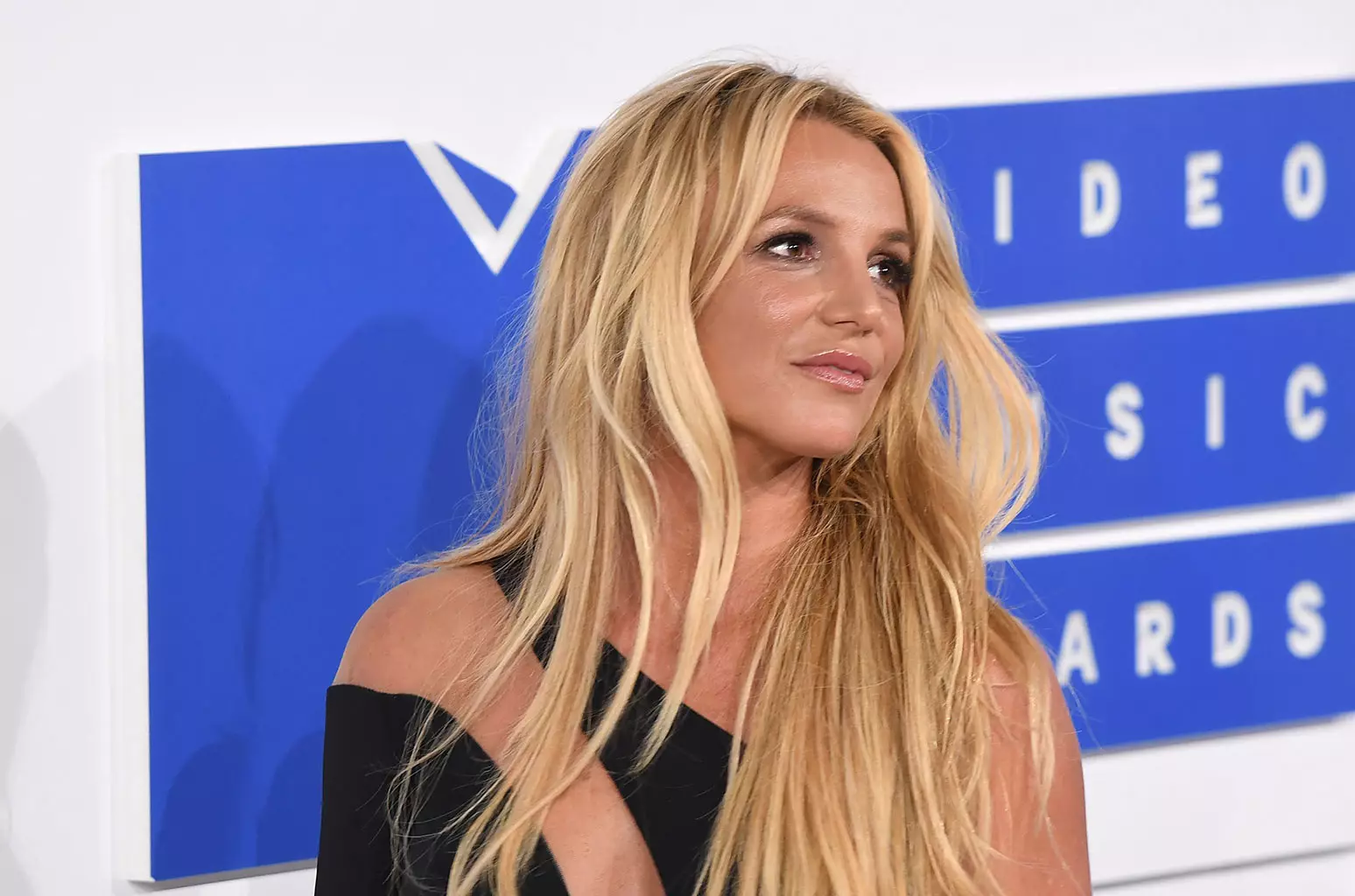 Britney Spears Anokatyamadza Mafeni Nemamwe Mazwi Aakataura NezvaAmai Vake NeHanzvadzi