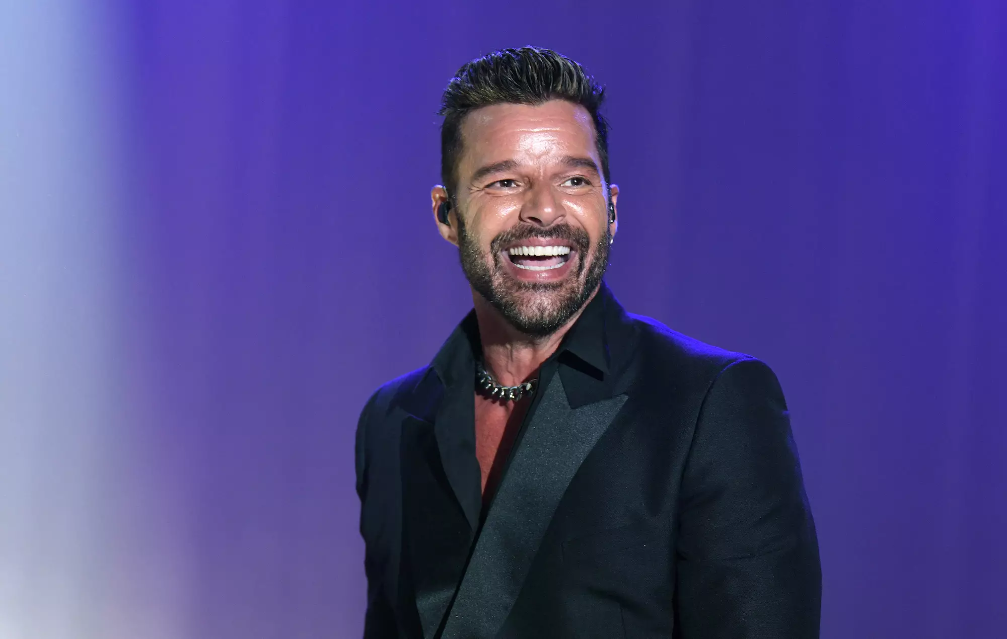 Ricky Martin o Hanne Likamano tsa Thobalano le Mochana oa Hae; Ho na le Maikutlo Puerto Rico Hamorao Khoeling Ena