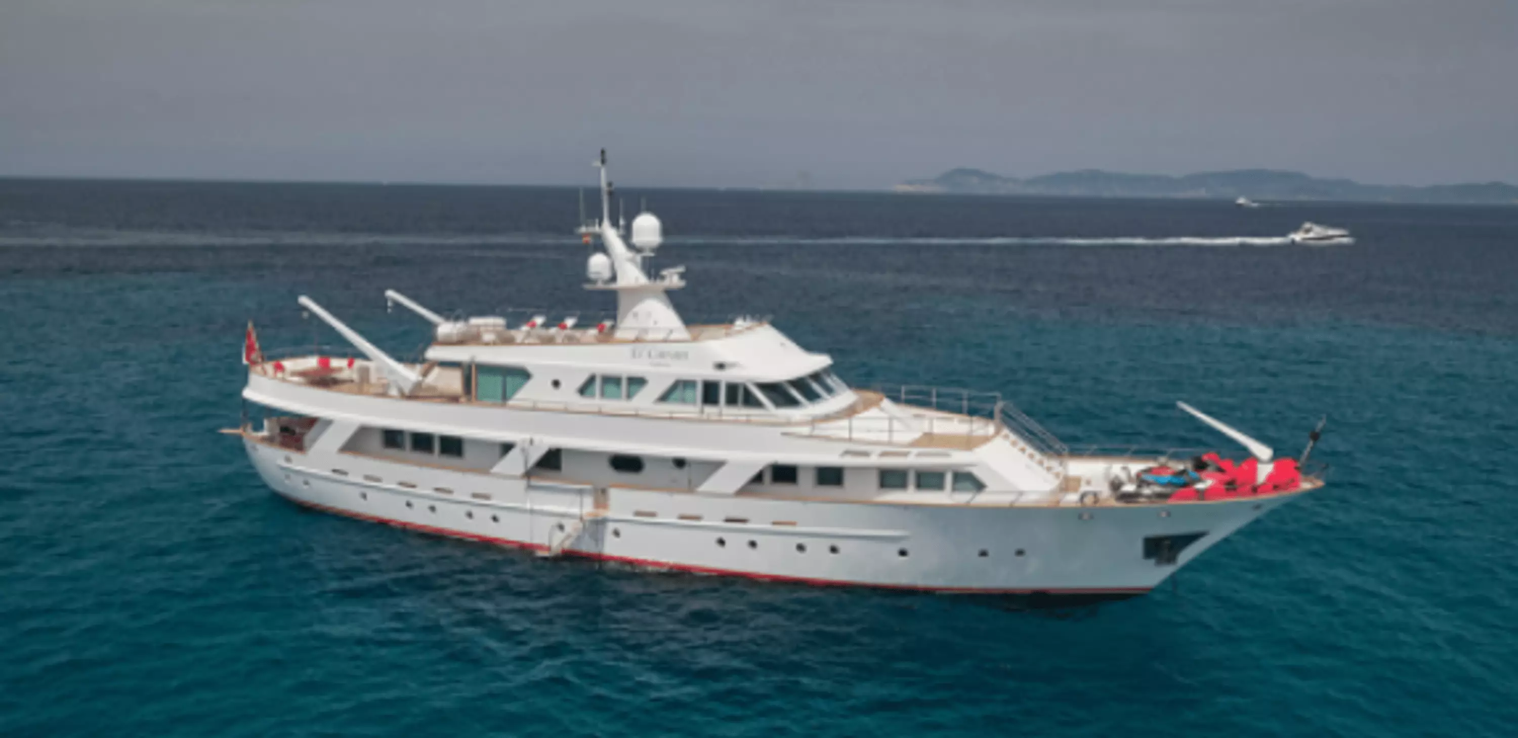 Megayacht ea David Bowie e rekisoa ka $ 5.17 milione