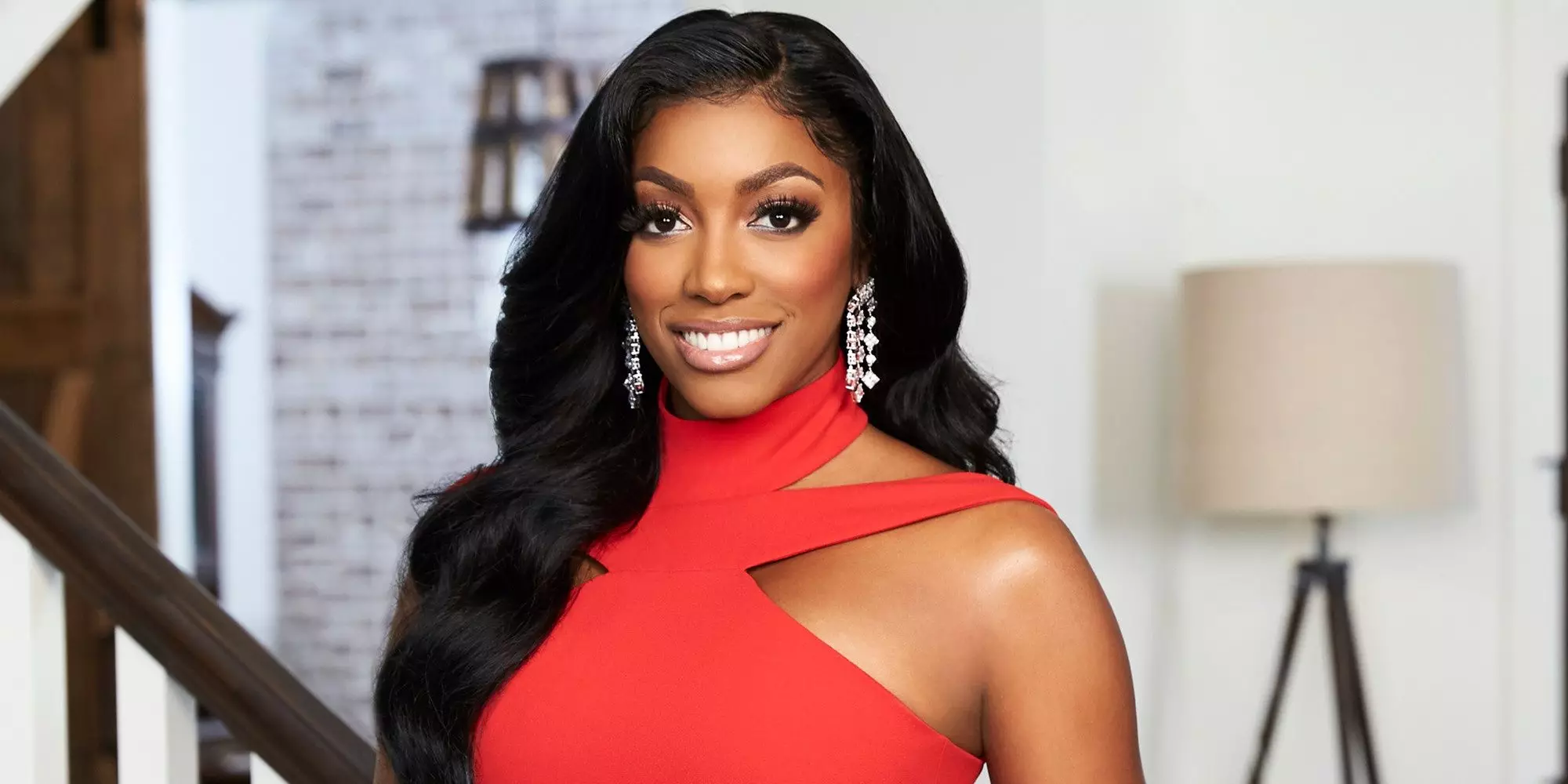 Porsha Williams o rorisoa ke Fans kamora ho arolelana "Lipakane tsa Moriri"