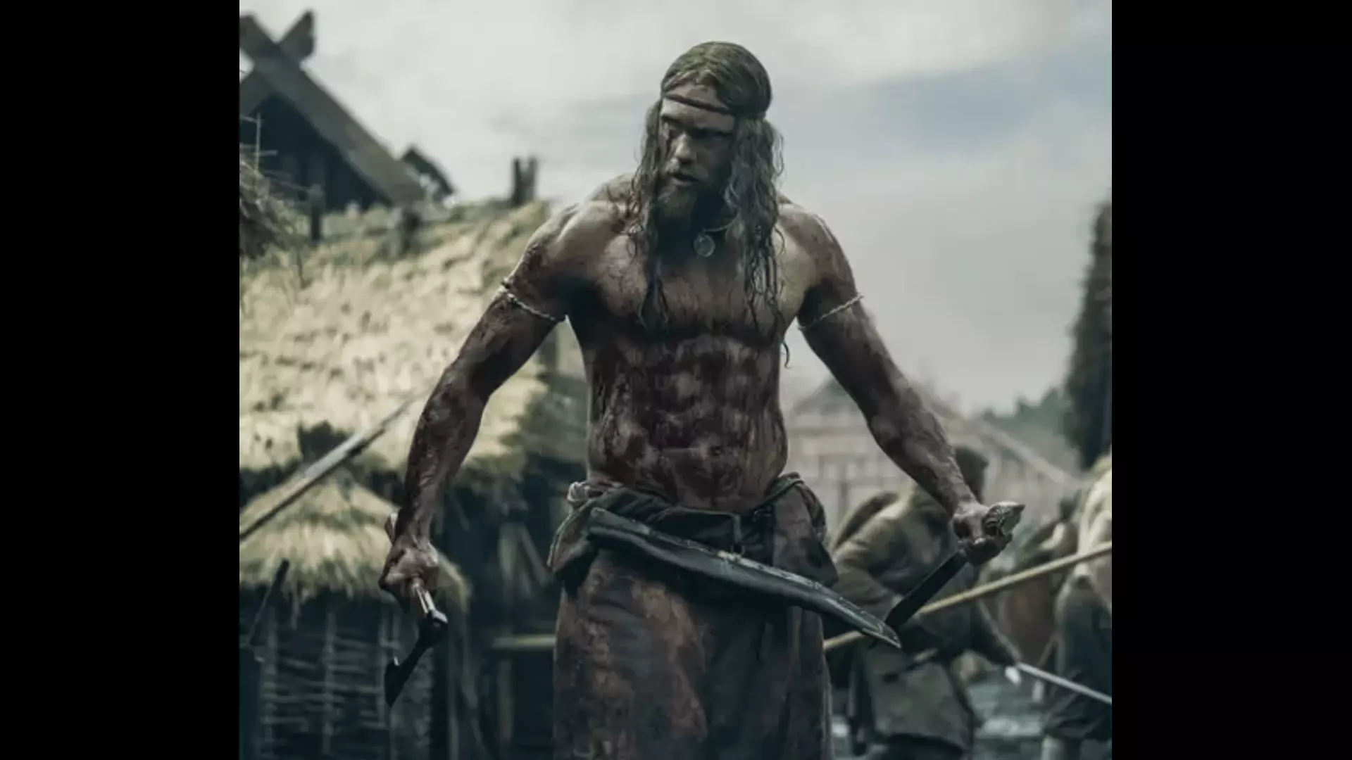 Alexander Skarsgard ganó 9 kilogramos para el papel de vikingo en la película 'Northman'