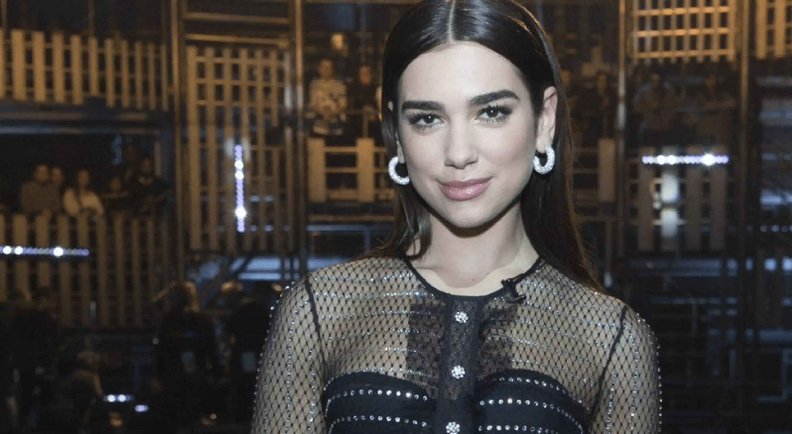 Dua Lipa ha mostrato il costume da bagno più rilevante di questa estate e una figura impeccabile