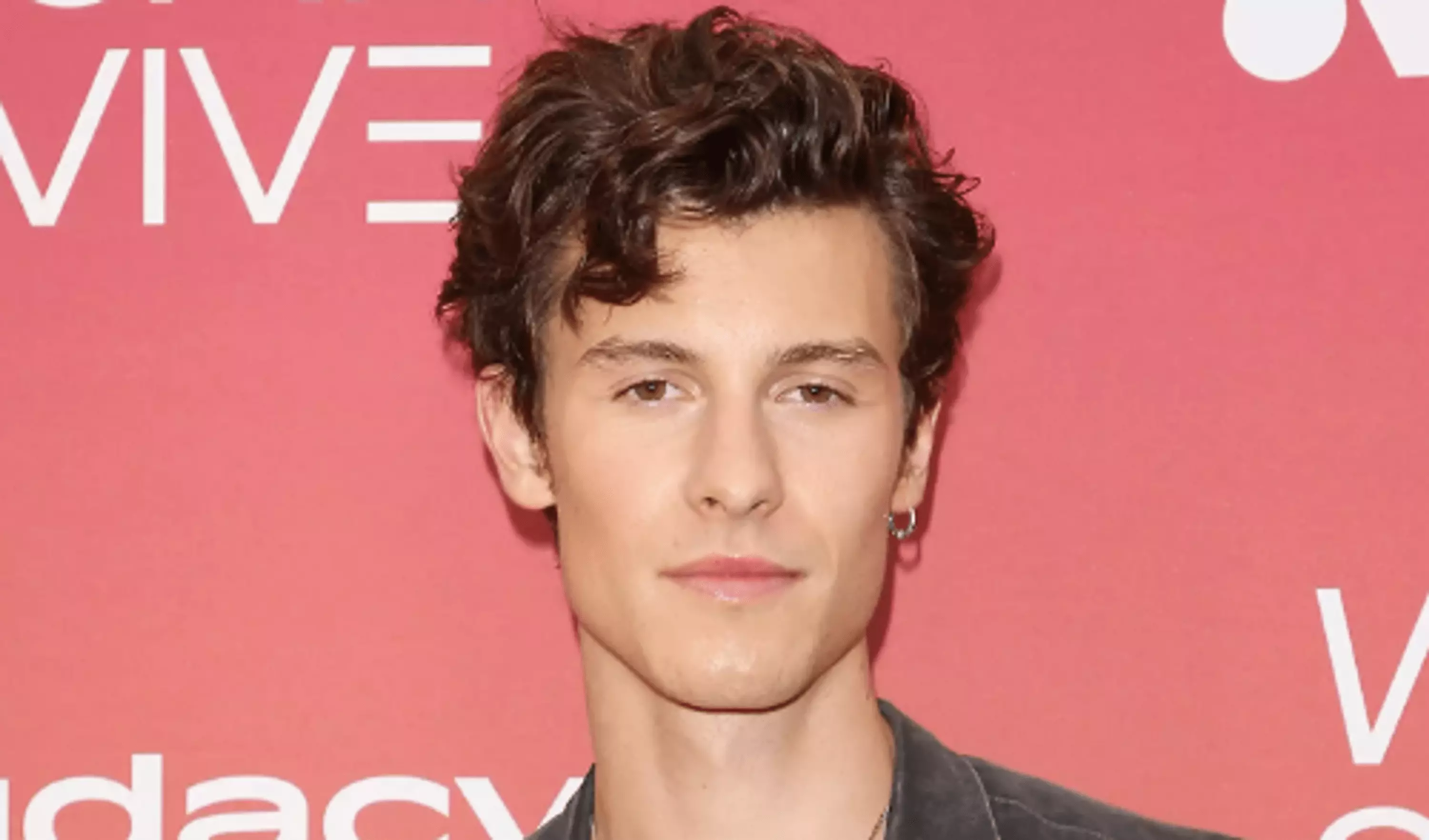 Shawn Mendes hat syn langverwachte wrâldreis 'pauze' en sei dat hy in brekpunt hat berikt