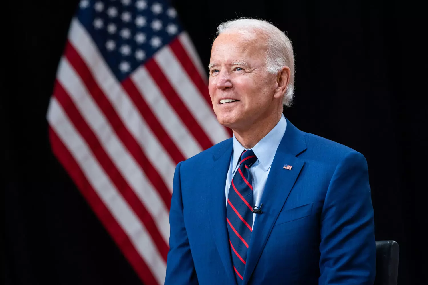 De President Biden huet de Gesetzesprojet fir d'Waffekontroll ënnerschriwwen