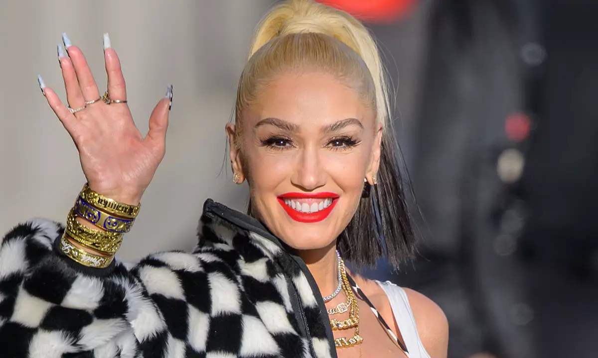 Gwen Stefani ha sido acusada de apropiación cultural luego de un nuevo video con rastas