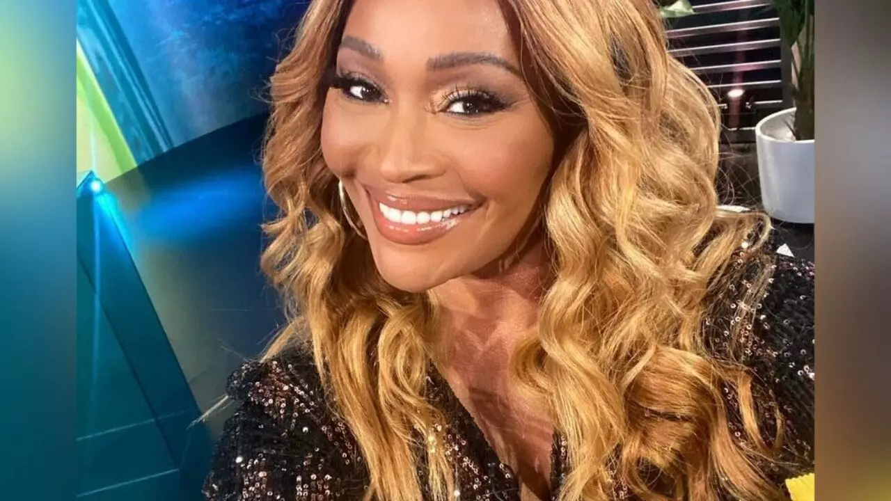 Cynthia Bailey Ta Raba Saƙo Mai Raɗaɗi Tare da Magoya bayanta