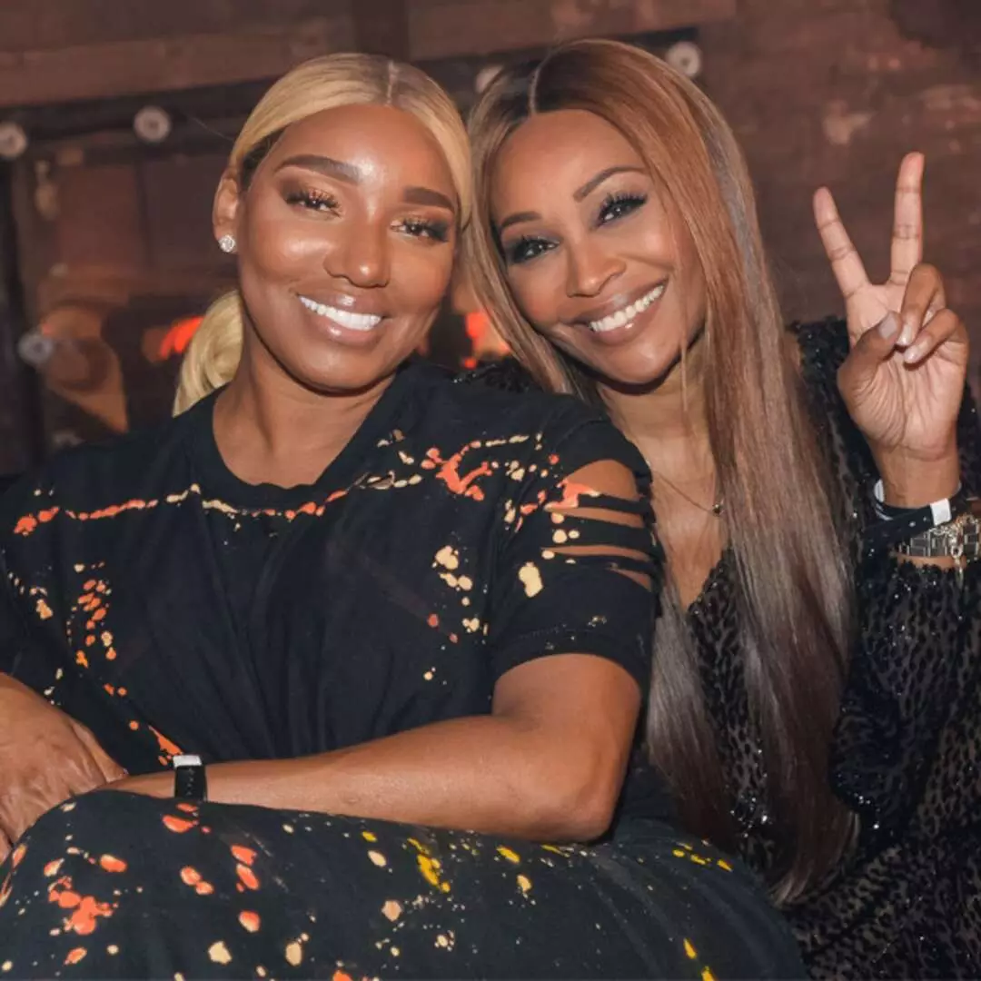 Синтія Бейлі мала дивну розмову з NeNe Leakes після смерті її чоловіка, Gregg Leakes