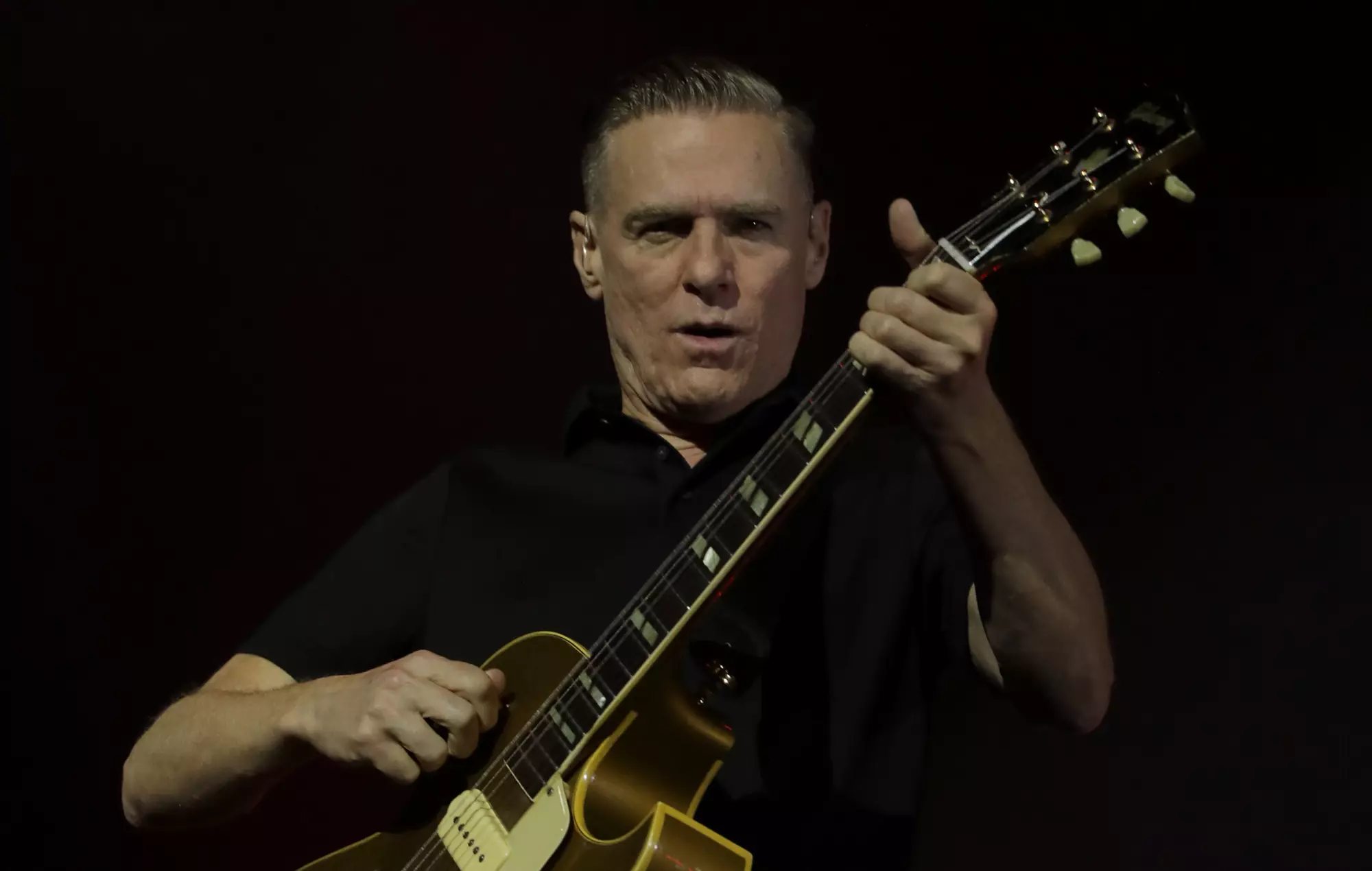 Bryan Adams công khai phân biệt chủng tộc Đổ lỗi cho Trung Quốc vì đại dịch COVID-19 và mạng xã hội bị xúc phạm! 41862_0