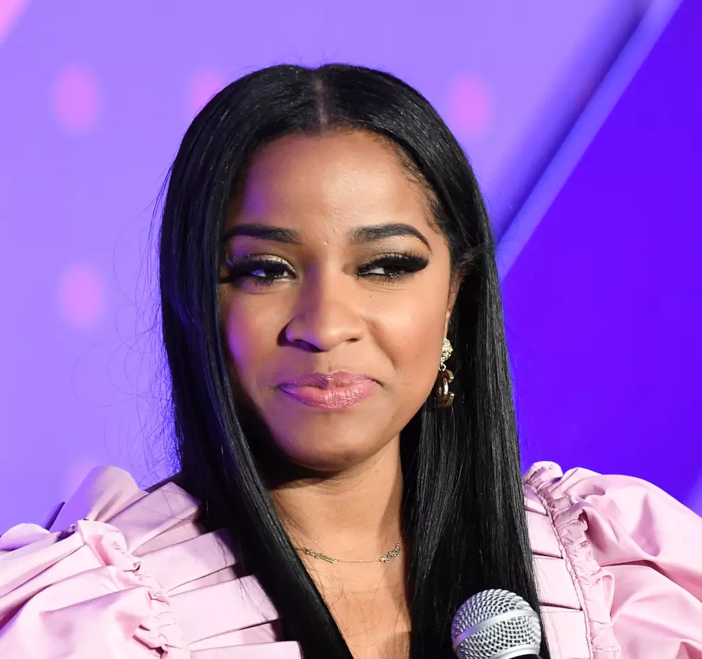 Toya Johnson fala sobre a amizade e recibe comentarios dos seus fans