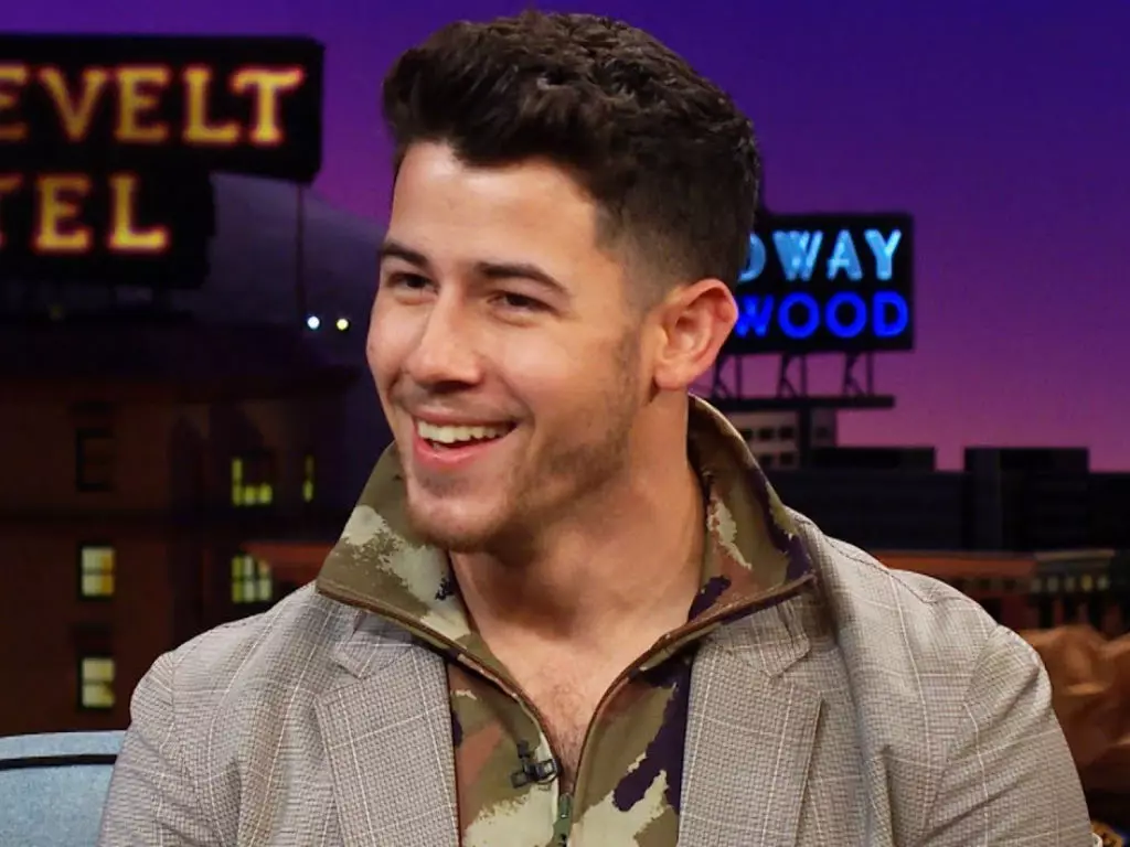 Penggemar Jonas Brothers Reaksi Kanggo Nick Jonas Dirampok Ing Panggung 51330_0