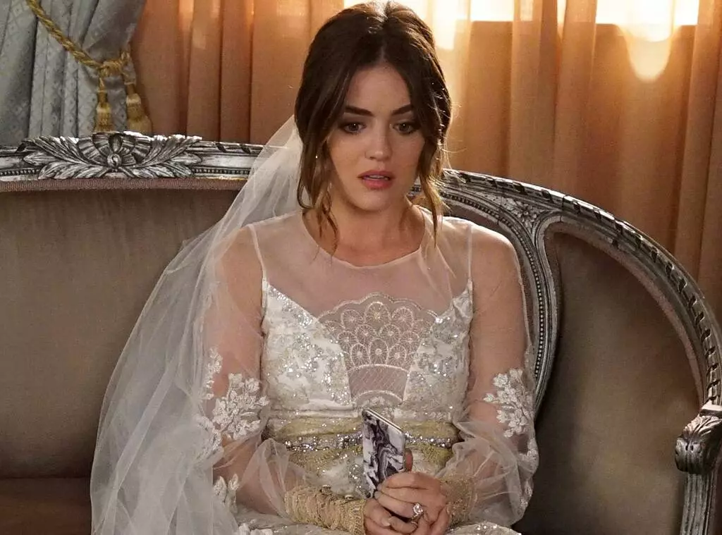 Lucy Hale - Narito ang Nararamdaman Niya Tungkol sa Reboot ng 'Pretty Little Liars'!