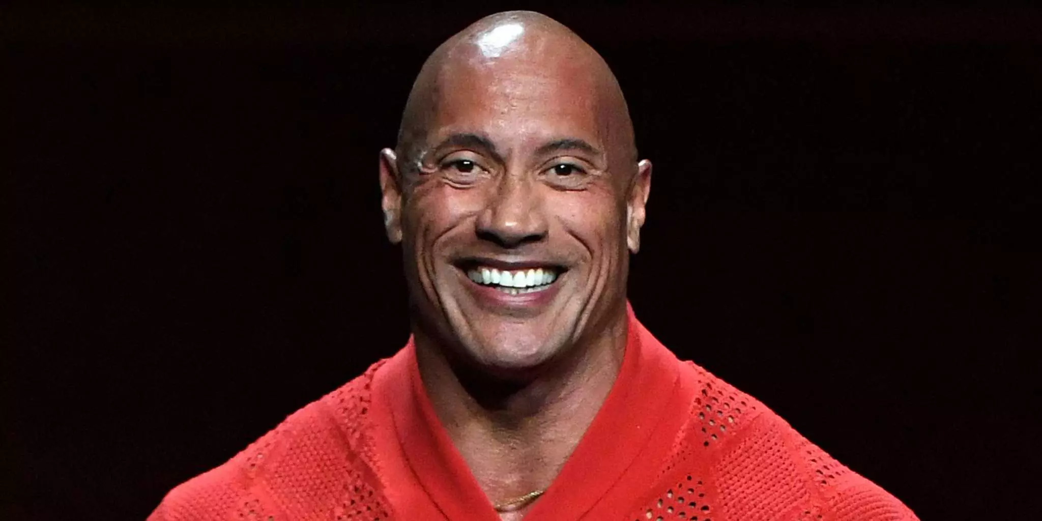 O Dwayne Johnson o lo'o fa'afiafiaina lona afafine o Simone Johnson o lo'o fausia lana lava ala WWE